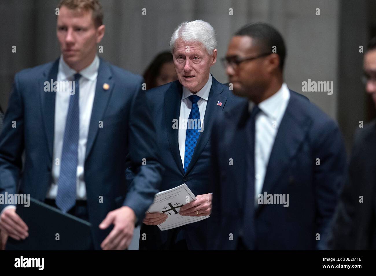 Former President Bill Clinton arrives to the funeral service of former ...