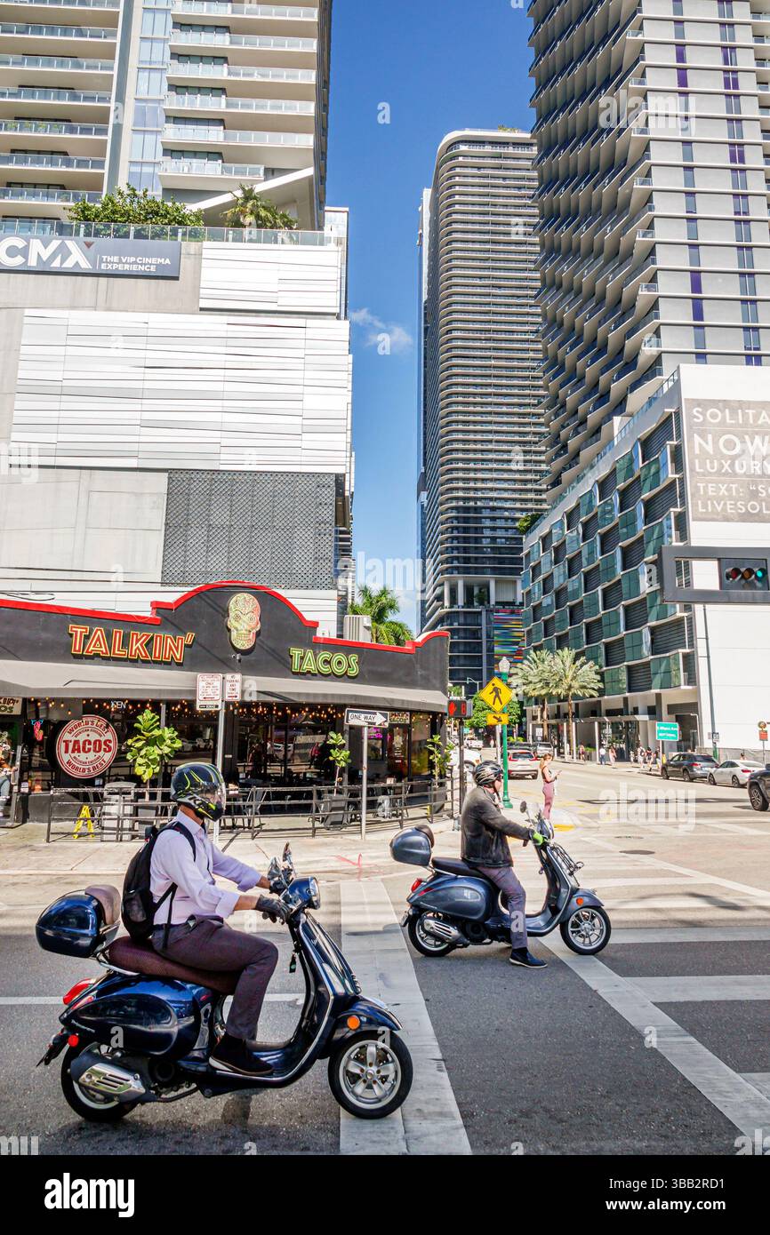 Cmx cinemas brickell city centre signage hi-res stock photography and ...