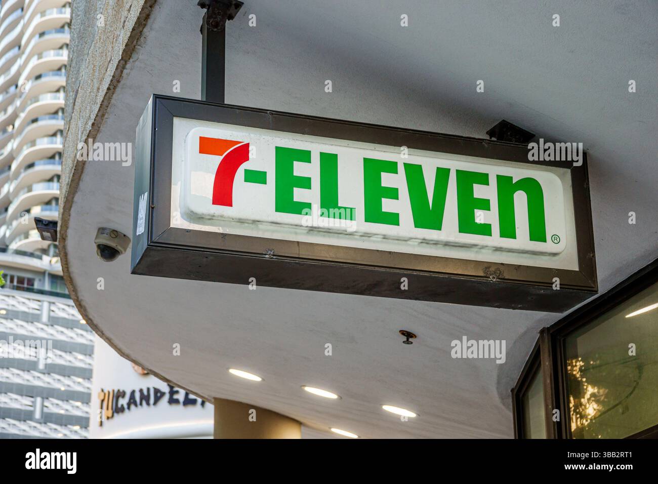 Miami Florida,Brickell Financial District,SE 9th Street,7-Eleven ...