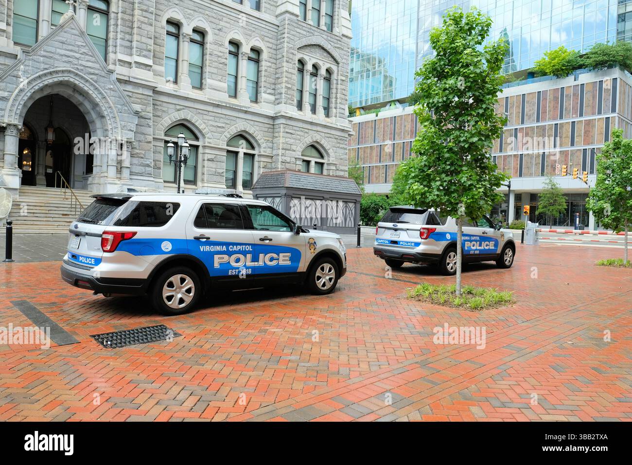 Virginia State Capitol Ford Police Interceptor Utility (FPIU) SUVs ...
