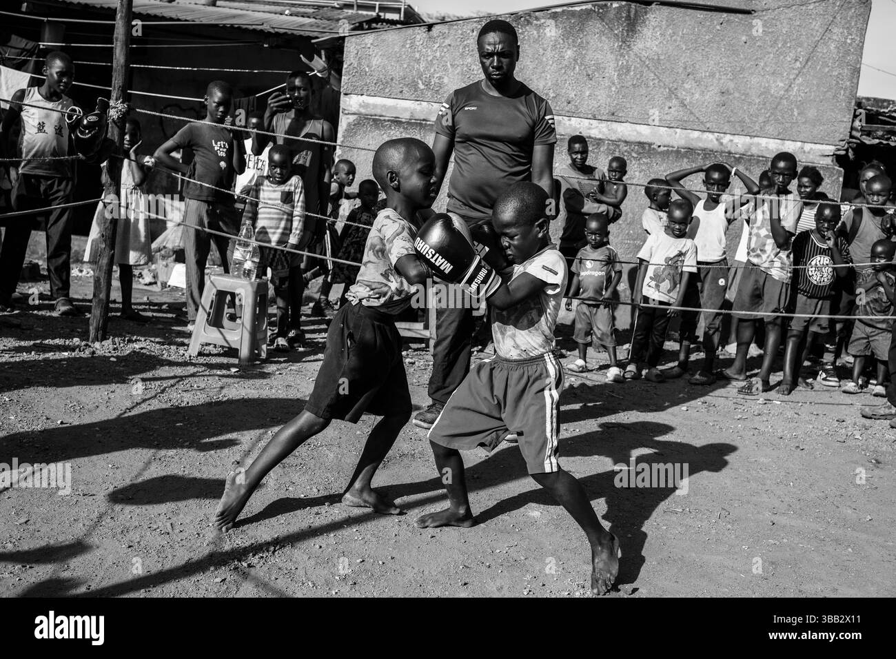 Boxing in Katanga, Kampala, Uganda, Africa Stock Photo - Alamy
