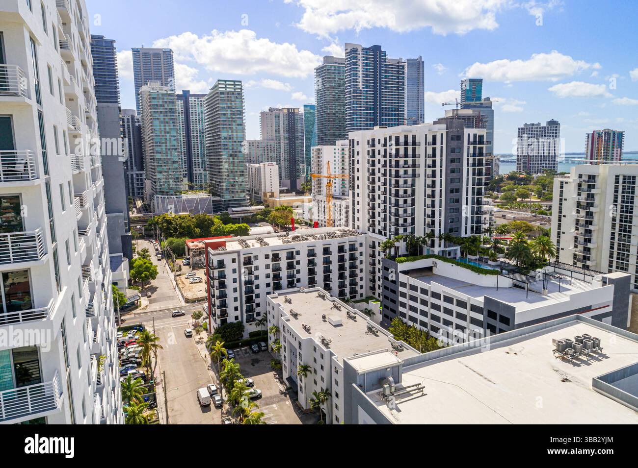 Miami panorama tower aerial rooftop hi-res stock photography and images ...