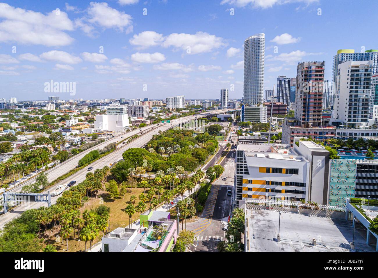 Aerial i95 brickell downtown miami hi-res stock photography and images ...