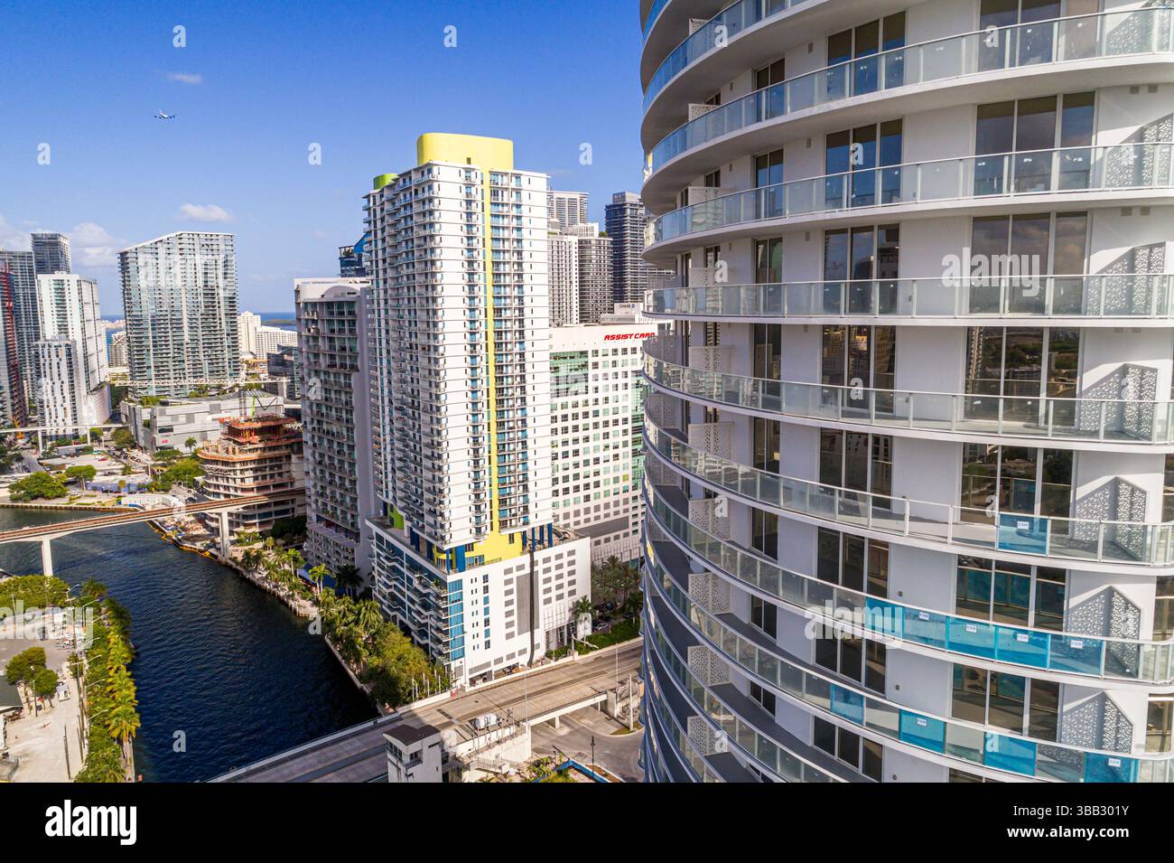3rd street bridge hi-res stock photography and images - Alamy