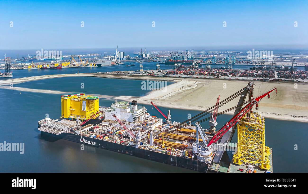 Pioneering Spirit. Arbeitsschiff des schweizerischen Offshore ...