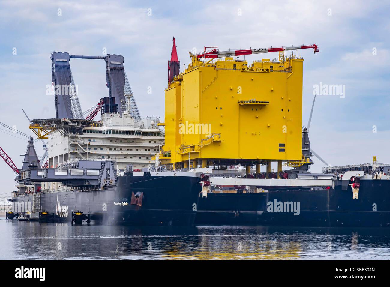 Pioneering Spirit. Arbeitsschiff des schweizerischen Offshore ...