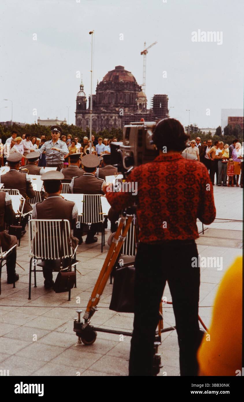 Berlin GER, Berlin, Aufnahme ca. 1982, Stadtansicht, Alexanderplatz ...