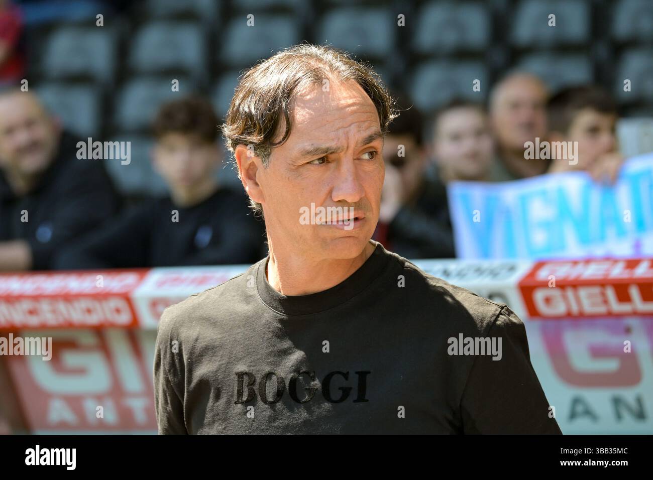 Udine, Italy. 14th May, 2025. Monza's Head Coach Alessandro Nesta ...