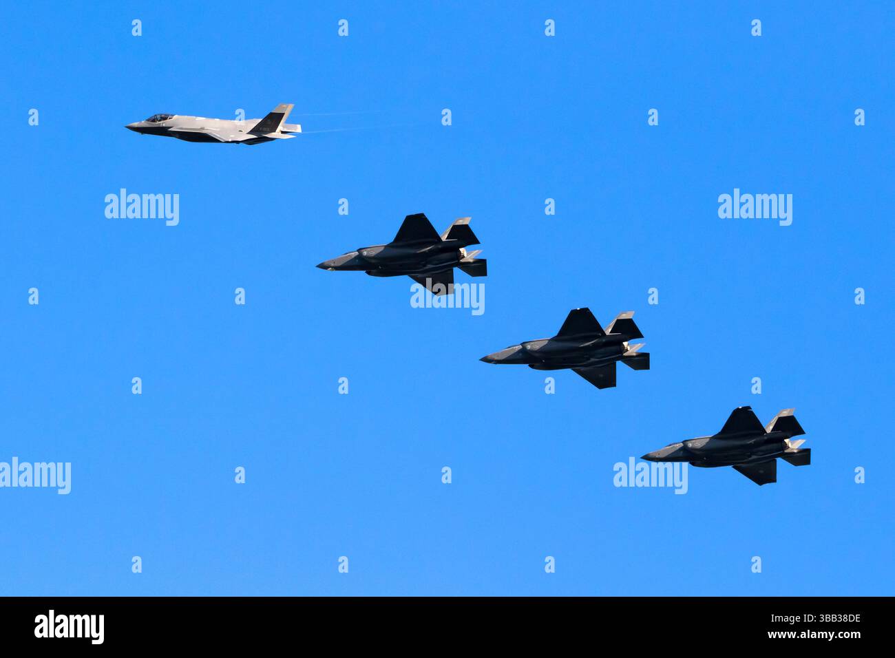 Lockheed Martin F-35 Lightning II fighter jets from the Royal ...