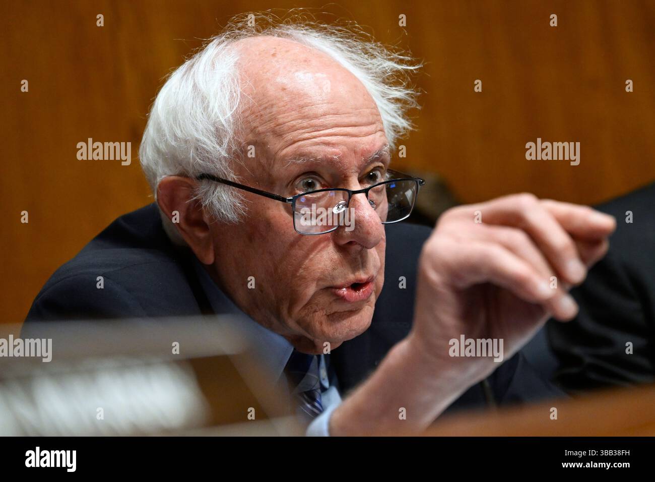 Sen. Bernie Sanders, I-Vt., questions Secretary of Health and Human ...