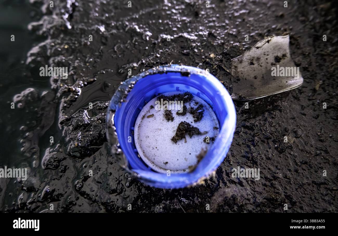 Detail of dirty and used oil, pollution and destruction of the ...