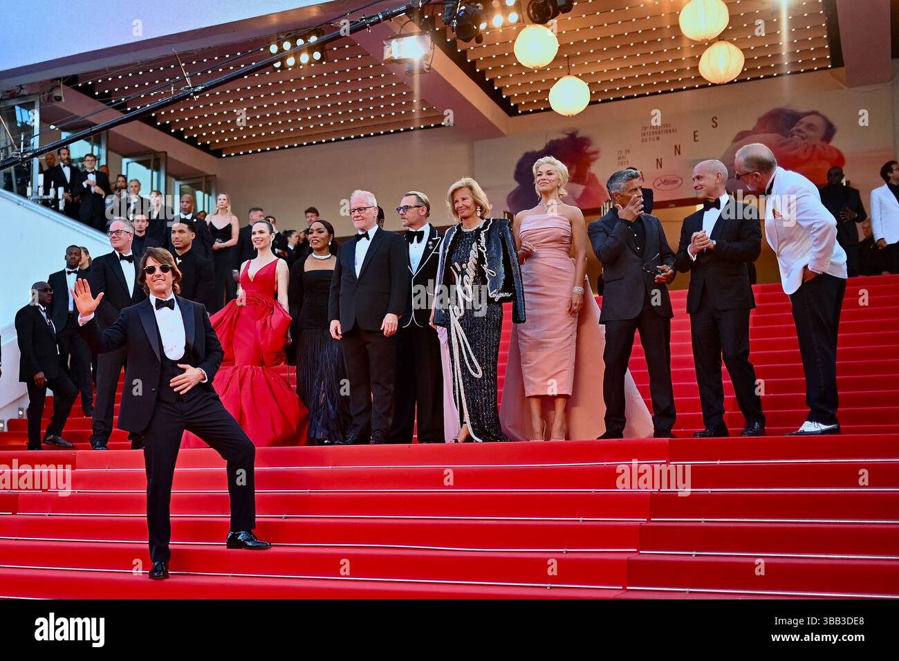 Tom Cruise, Hayley Atwell, Simon Pegg, Pom Klementieff, Angela Bassett ...