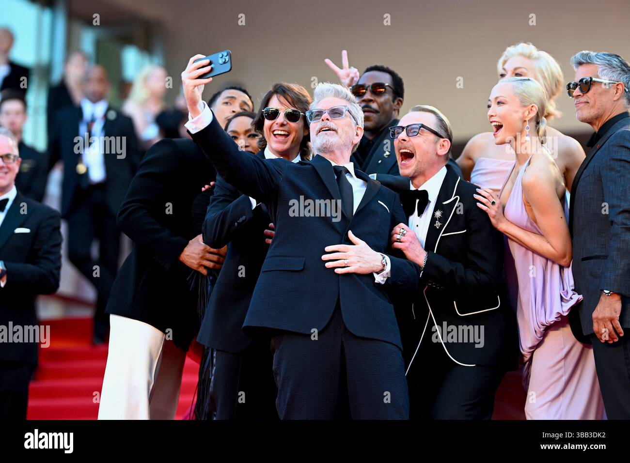 Tom Cruise, Hayley Atwell, Simon Pegg, Pom Klementieff, Angela Bassett ...