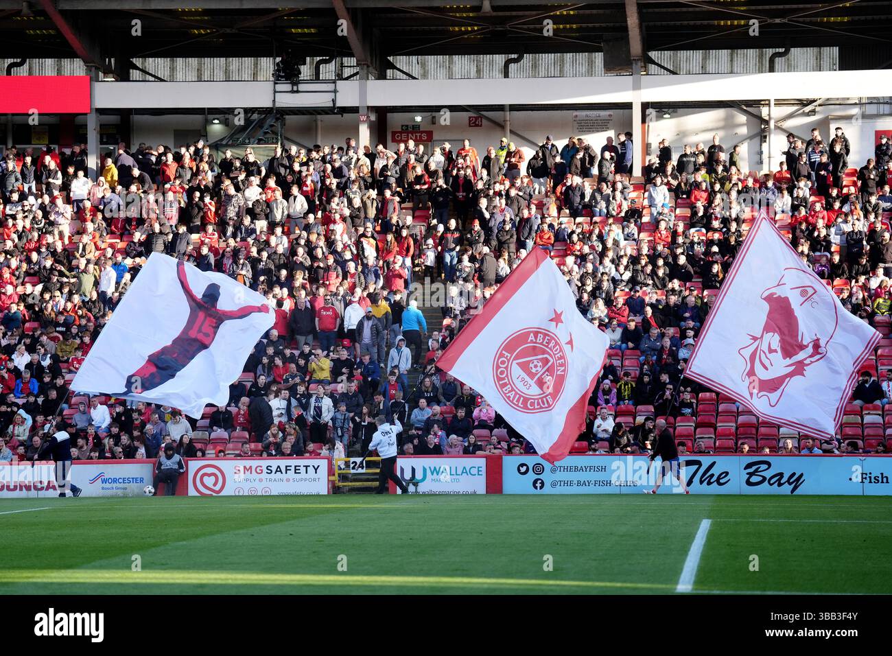 Aberdeen fans during the William Hill Premiership match at Pittodrie ...