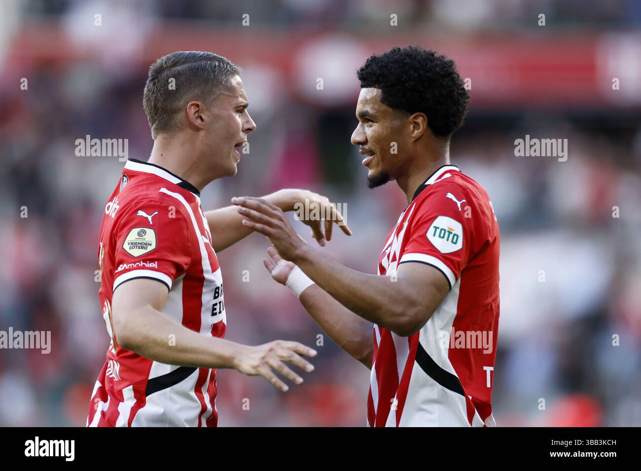 EINDHOVEN - (l-r) Joey Veerman of PSV Eindhoven, Malik Tillman of PSV ...