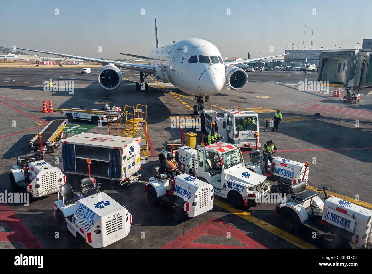 Mexico City Airport Scene Stock Photo - Alamy