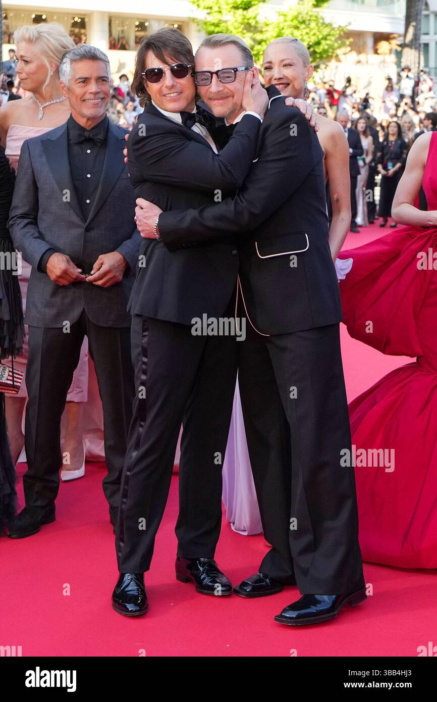 Hannah Waddingham, from left, Esai Morales, Tom Cruise, Simon Pegg, and ...