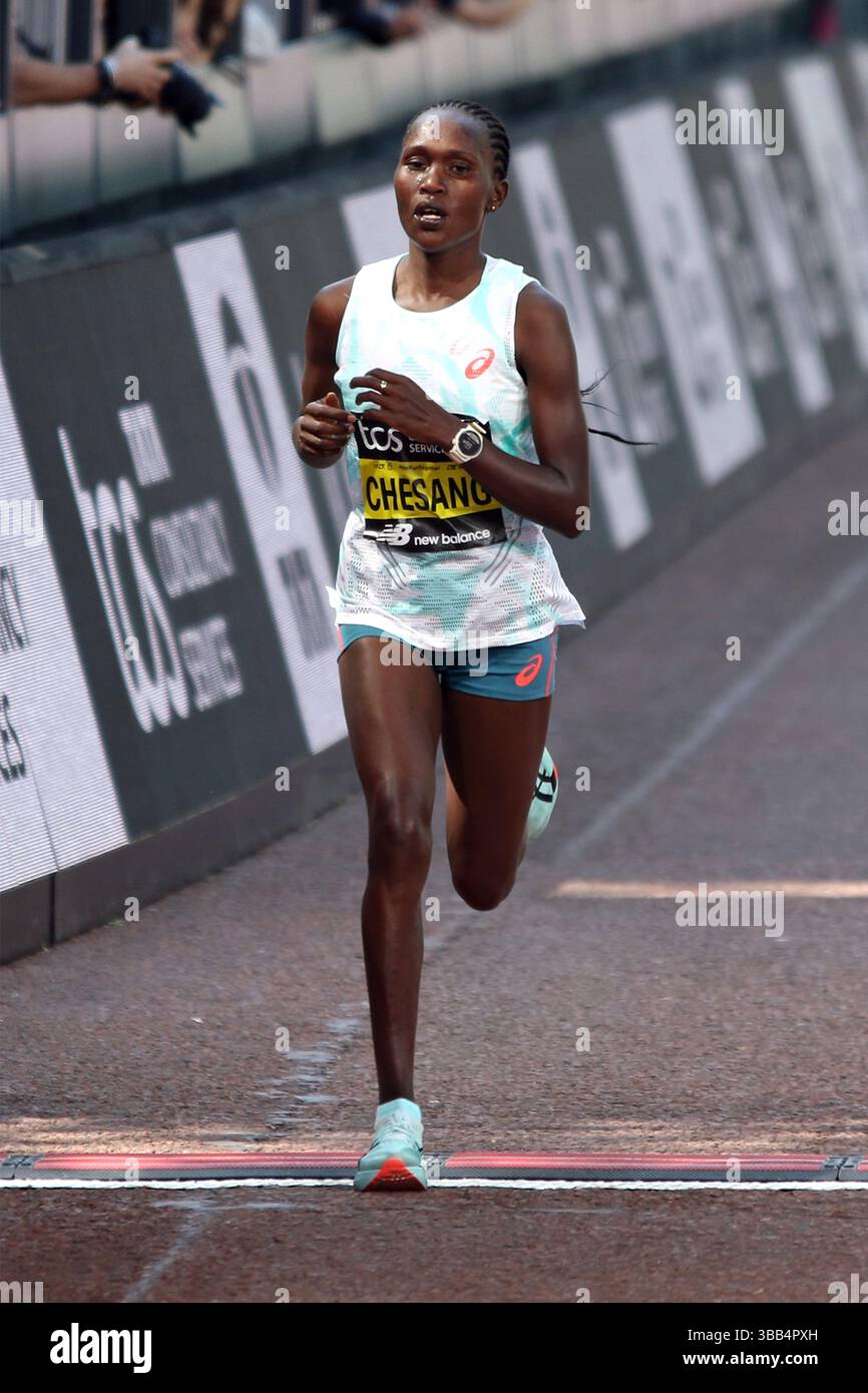 Stella Chesang of Uganda in the womens 2025 London Marathon Stock Photo ...