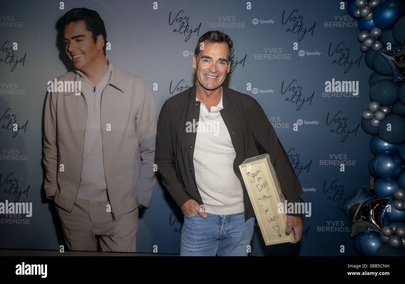 AMSTERDAM - Jeroen van de Boom on the red carpet prior to the ...