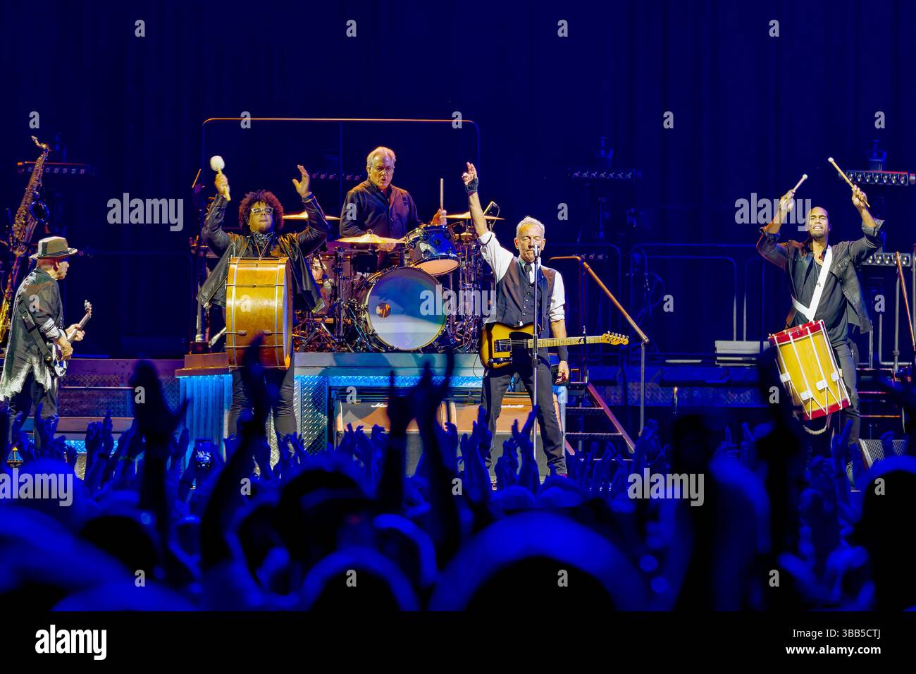 May 14, 2025, Manchester, United Kingdom: BRUCE SPRINGSTEEN and the E ...