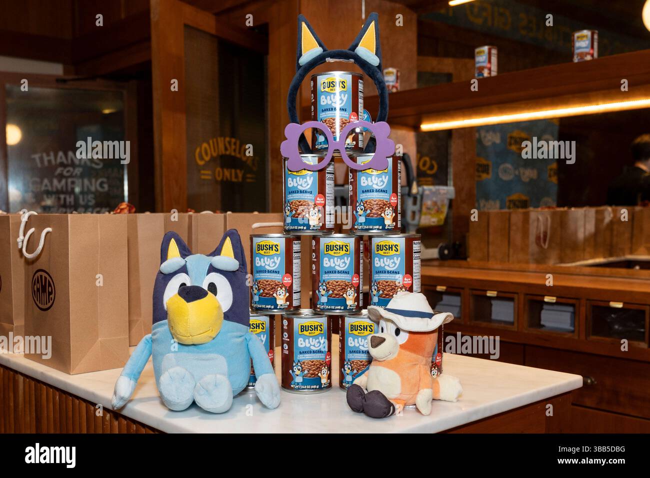 Bluey display hi-res stock photography and images - Alamy