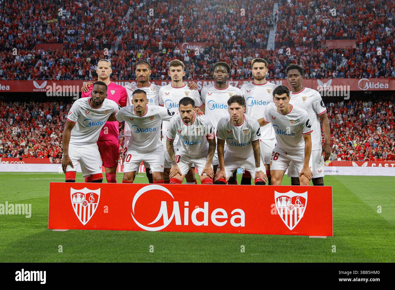 Sevilla, Spain. 15th May, 2025. Sevilla FC team group during the La ...