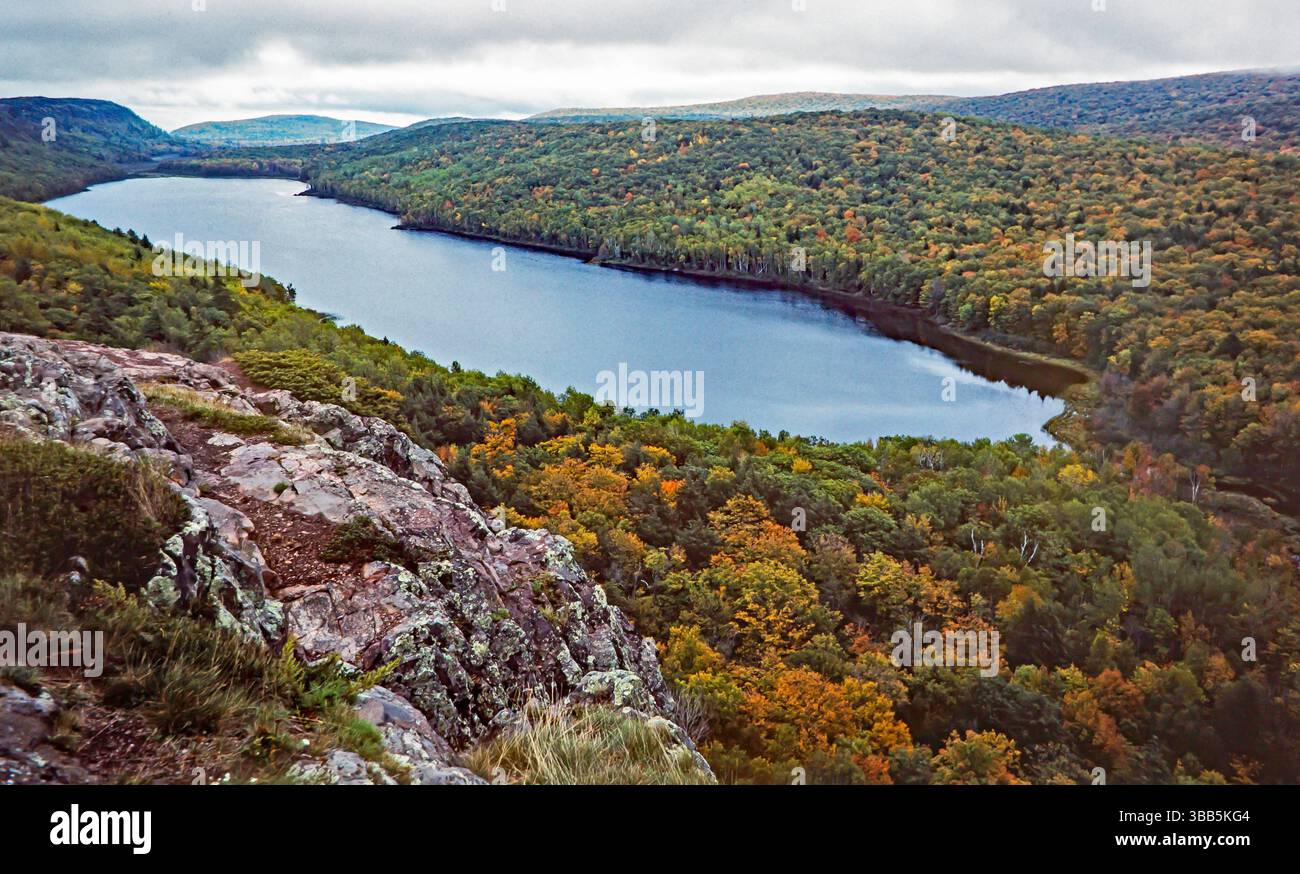 A bird’s eye view of autumn on Lake of the Clouds in the Porcupine ...
