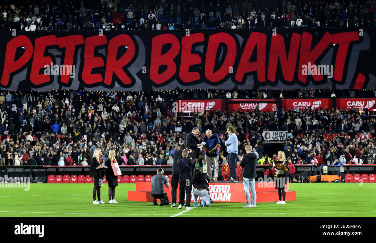 ROTTERDAM - Former player Peter Houtman says goodbye as stadium speaker ...