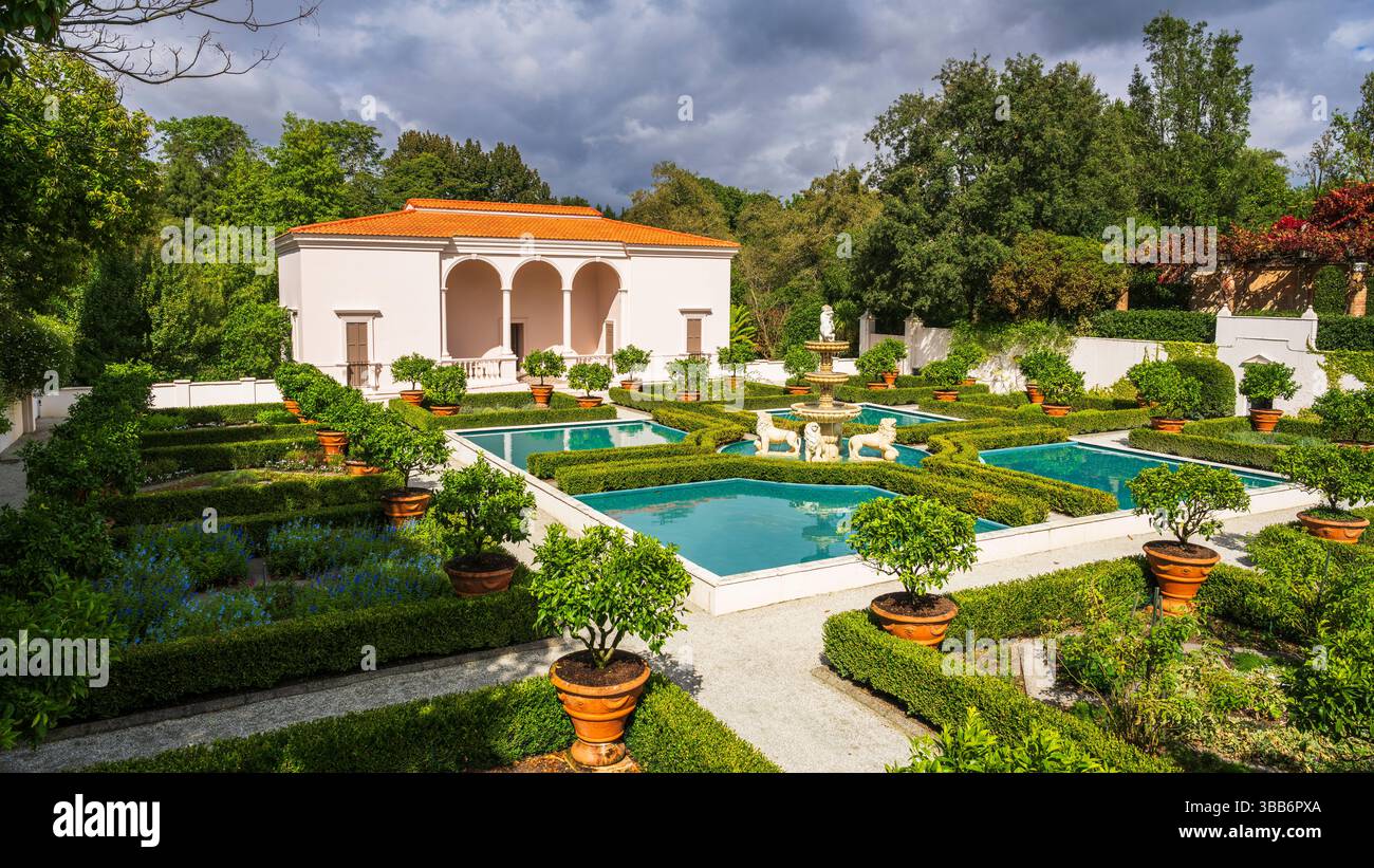 The Italian Renaissance Garden, Hamilton Gardens, Hamilton, North ...