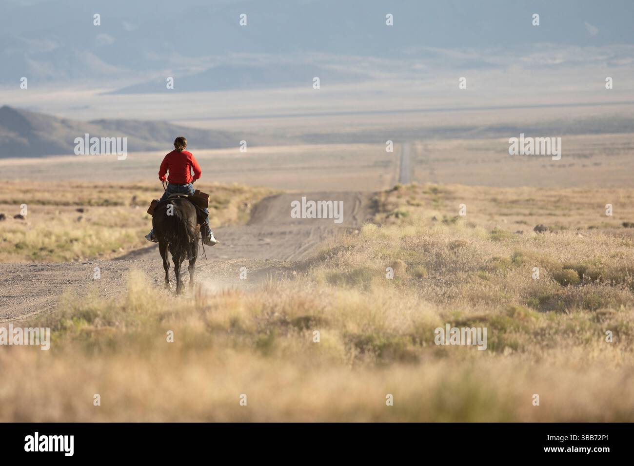 Pony Express Re-ride rider travels along the historic pony express ...