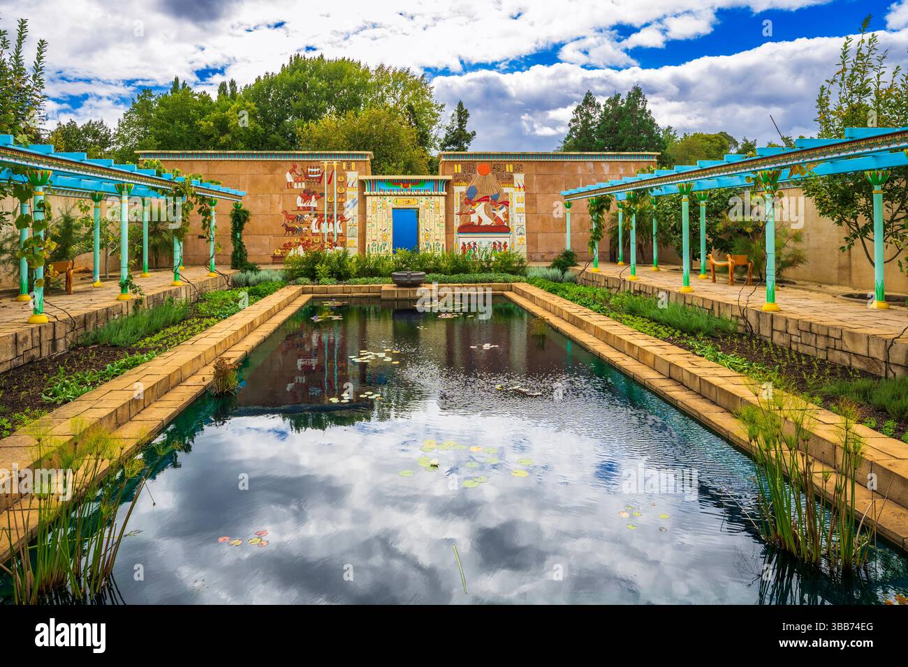 Reflection pool at the Ancient Egyptian Garden, Hamilton Gardens ...