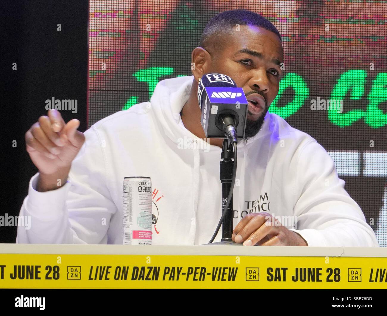 Los Angeles, USA. 14th May, 2025. Yuniel Dorticos at the Jake Paul vs ...