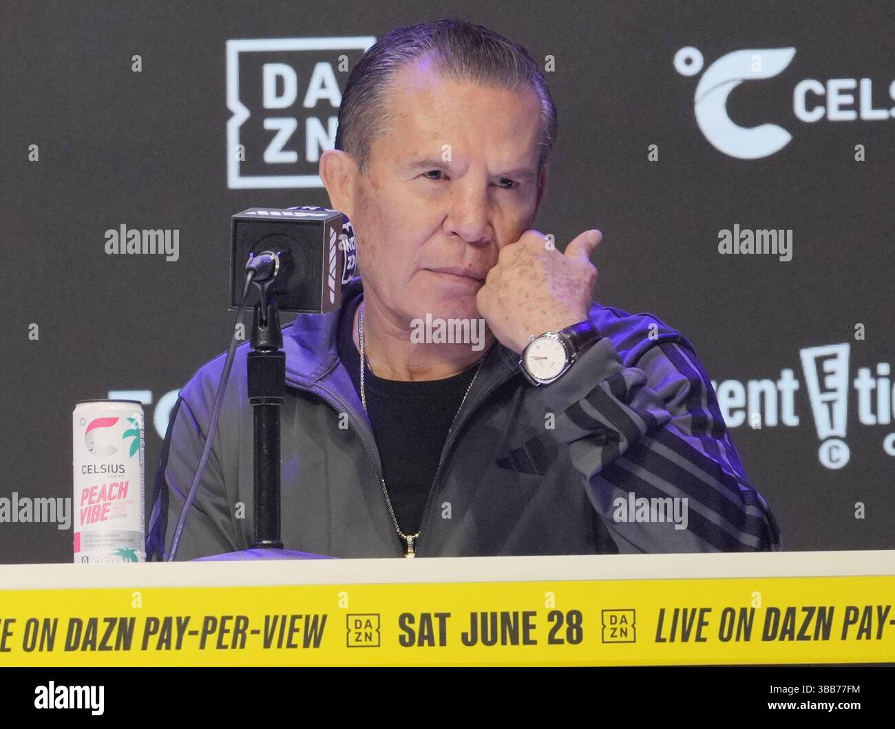 Los Angeles, USA. 14th May, 2025. Julio Cesar Chavez at the Jake Paul ...