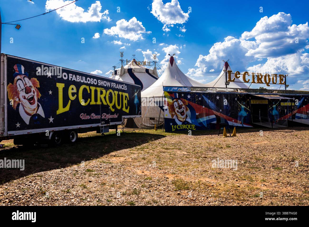 Marilia, Sao Paulo, Brazil. March 09, 2025. Traveling circus Le Cirque ...