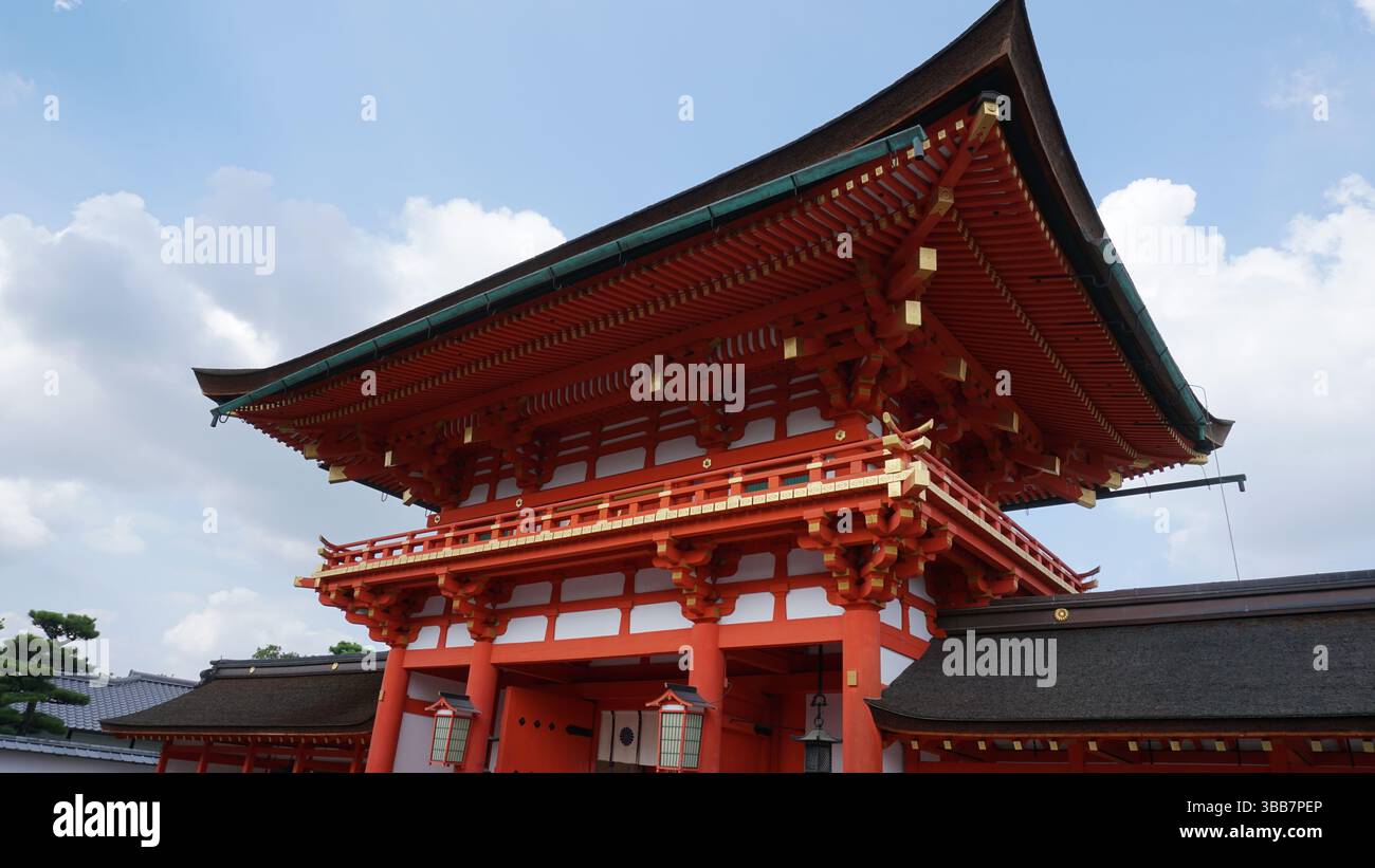 Fushimi Inari Taisha, Kyoto – Iconic Shrine of Thousands of Red Torii ...