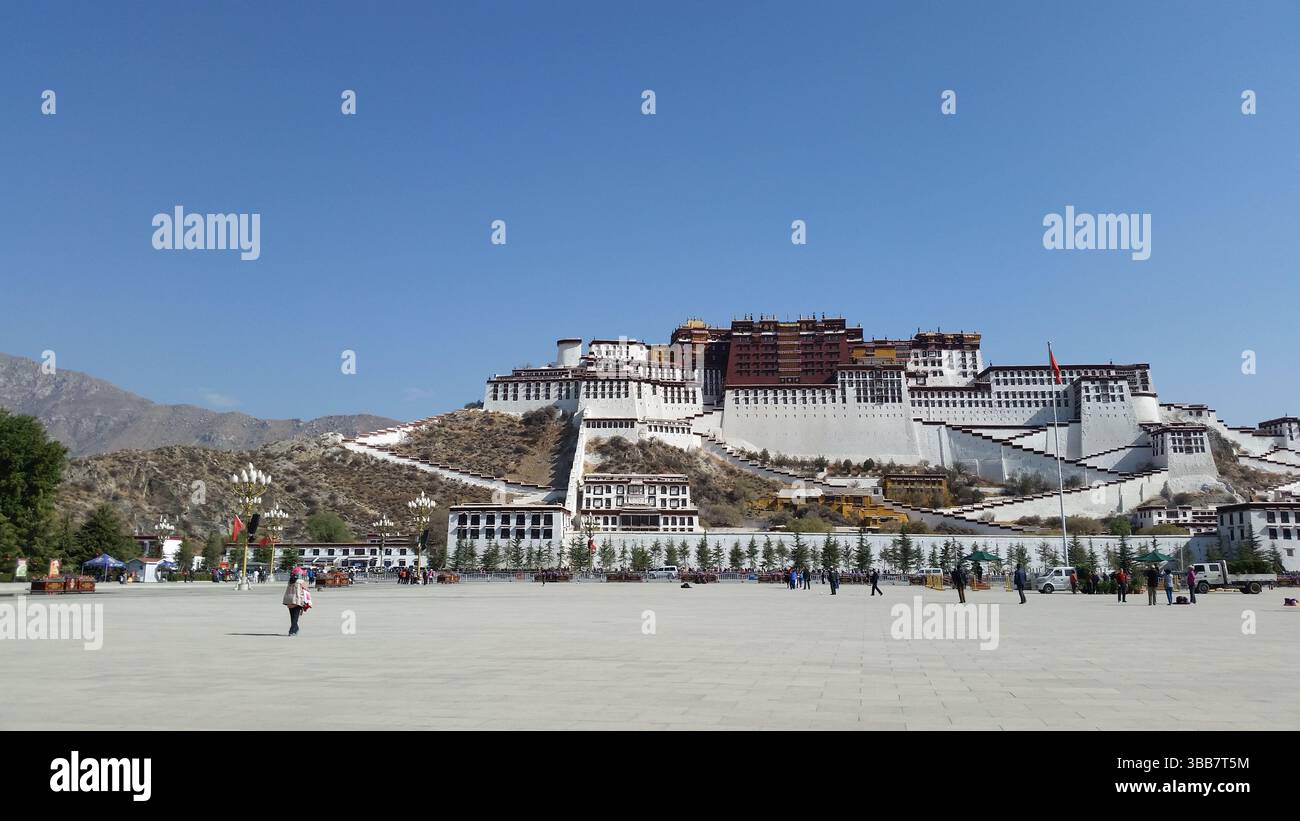 Potala Palace and Jokhang Temple: Sacred Tibetan Landmarks in Lhasa ...
