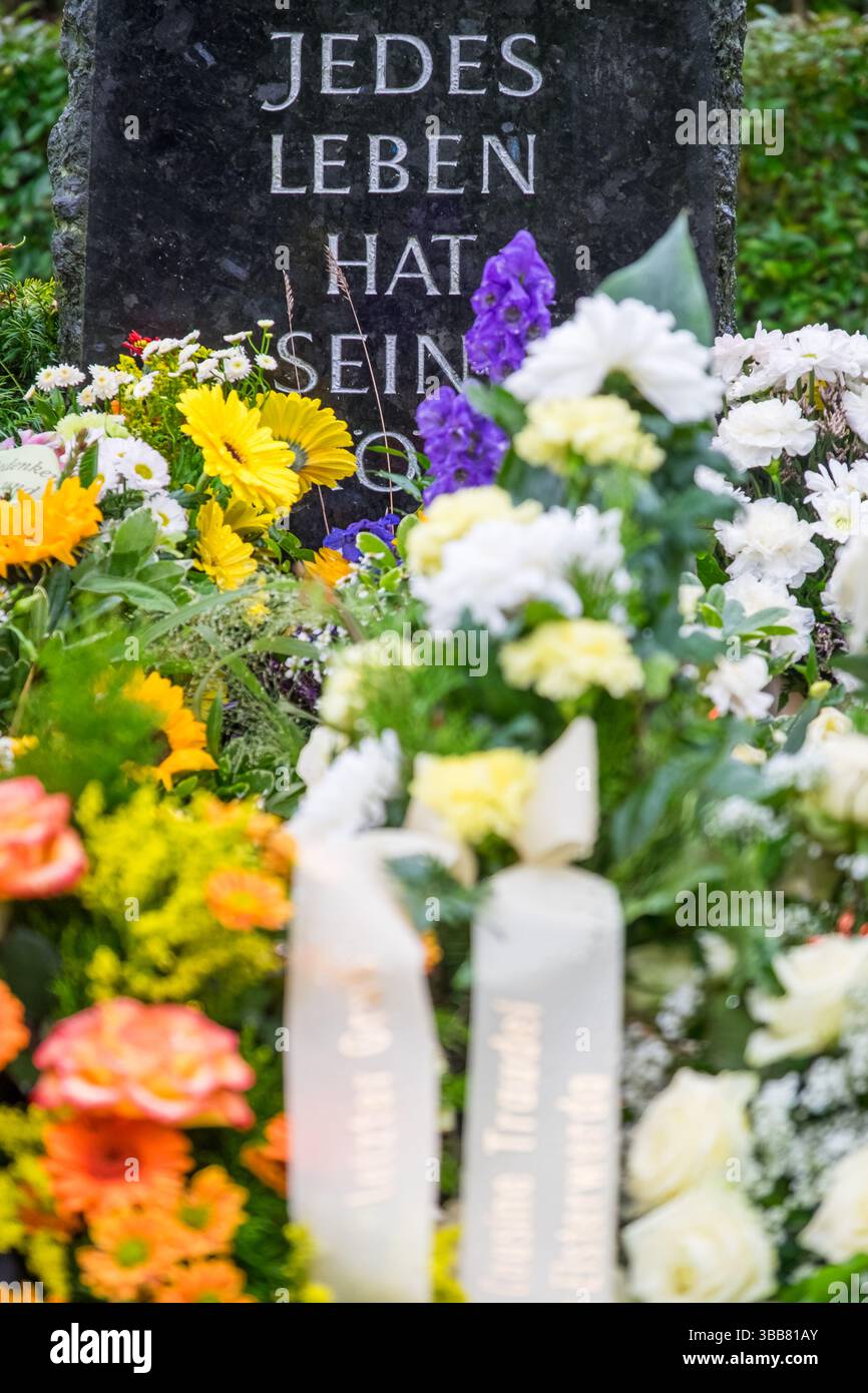 Beerdigung trauer hi-res stock photography and images - Alamy