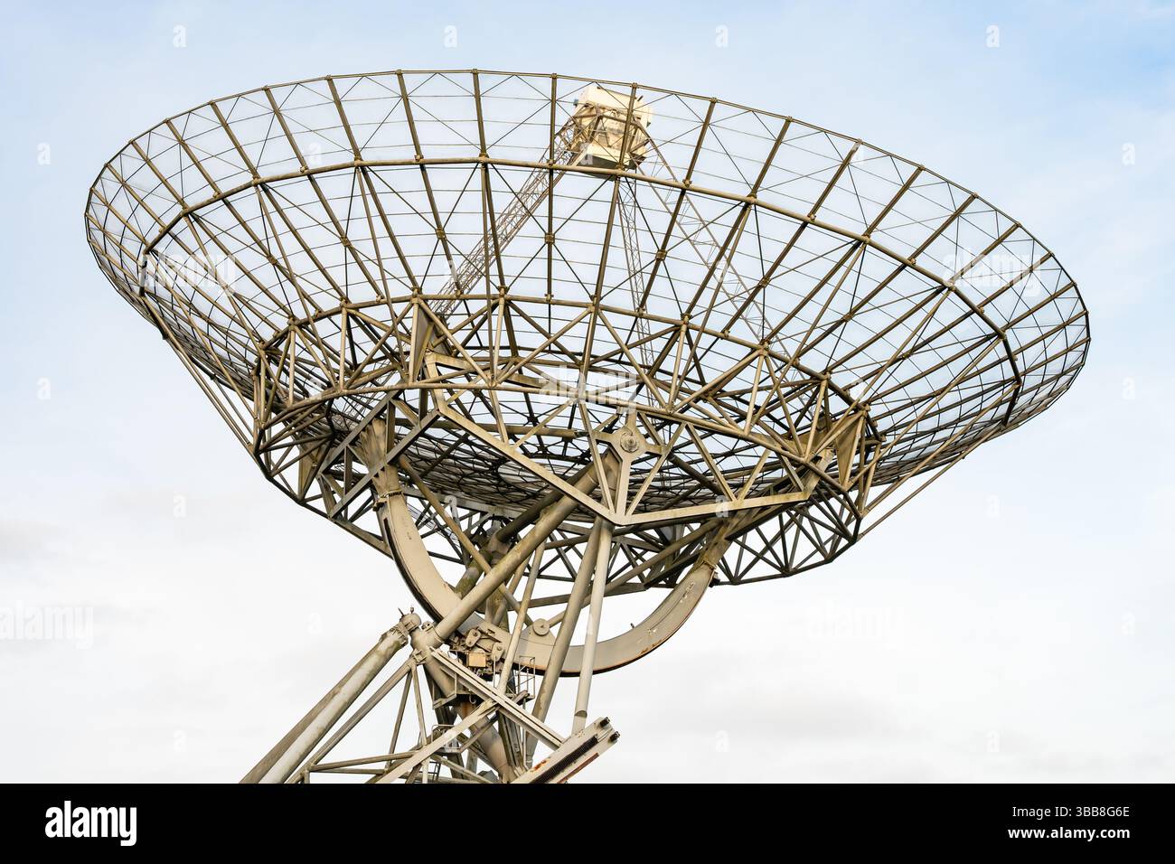 Radio telescopes of the Westerbork Synthesis Radio Telescope (WSRT) in ...