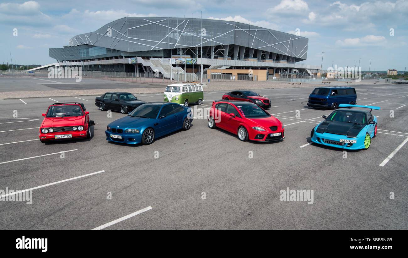 Car meet hi-res stock photography and images - Alamy