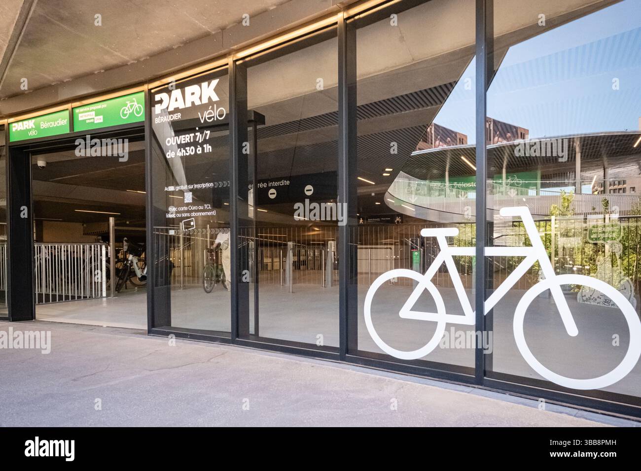 Entrance to the Beraudier cycle park, the largest cycle park in France ...