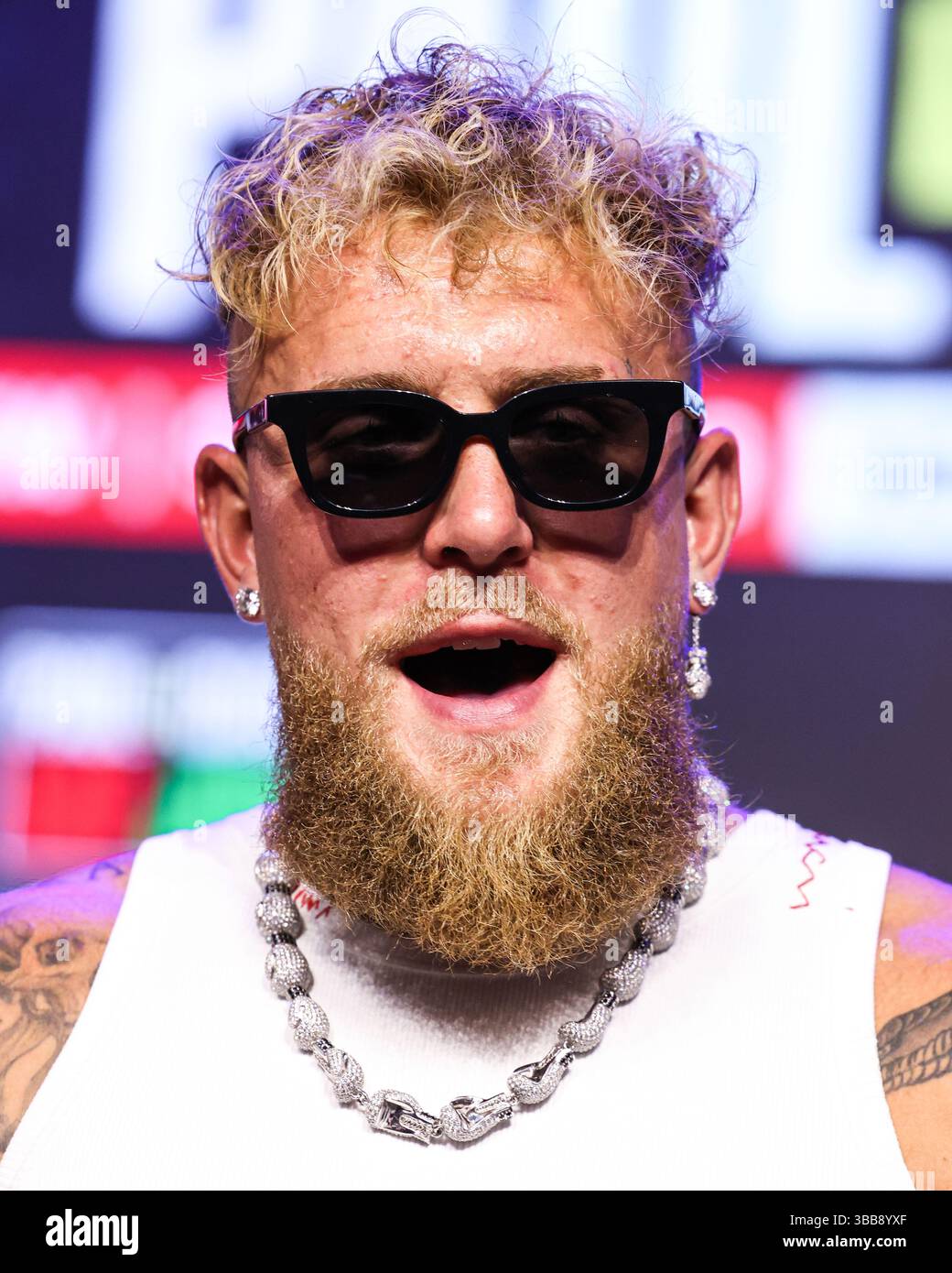 HOLLYWOOD, LOS ANGELES, CALIFORNIA, USA - MAY 14: American professional ...