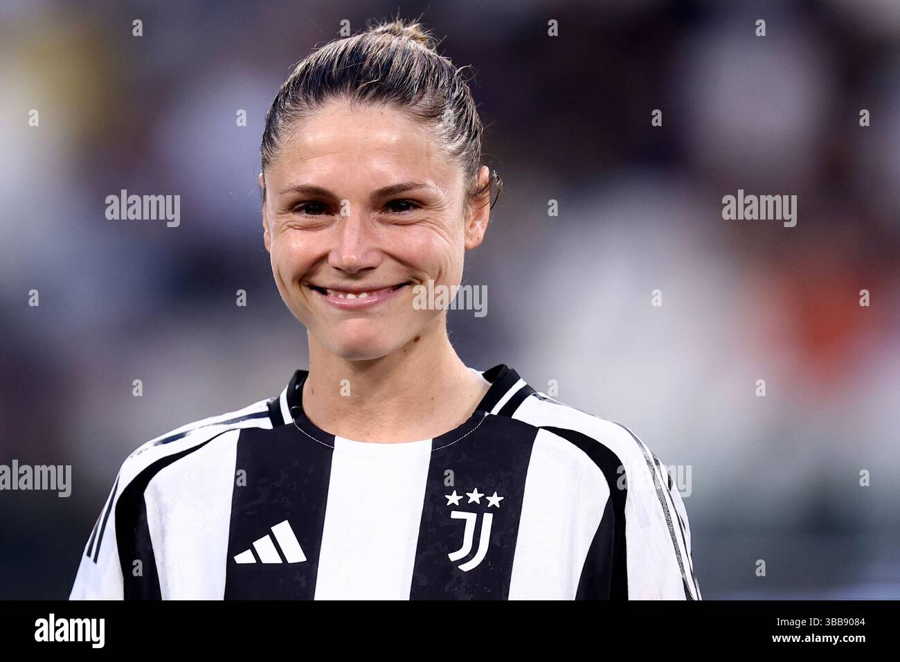 Cecilia Salvai of Juventus Fc looks on during the Women Serie A match ...