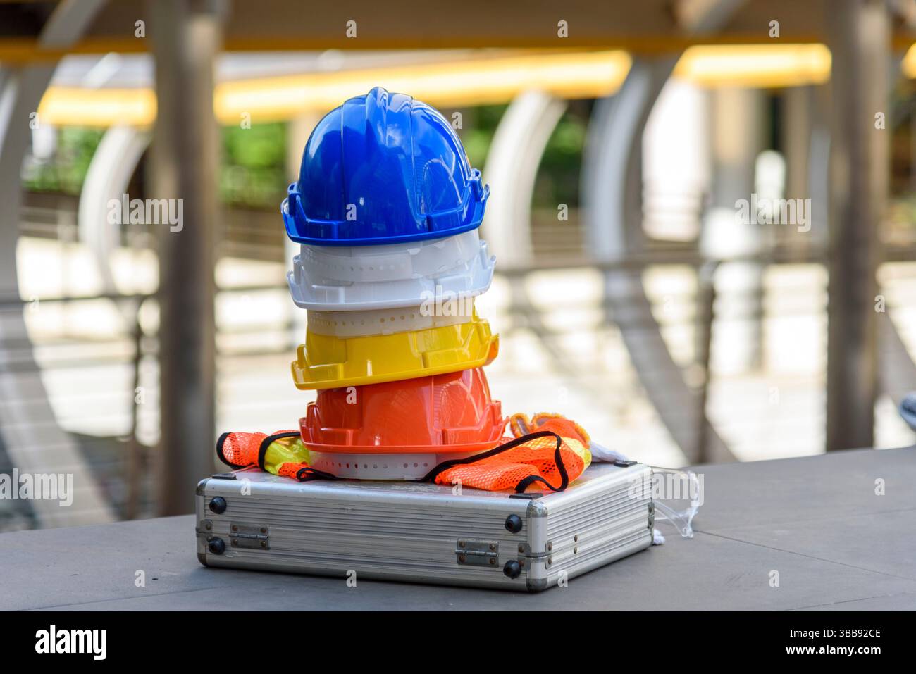 Construction hard hat safety tools equipment for workers in ...