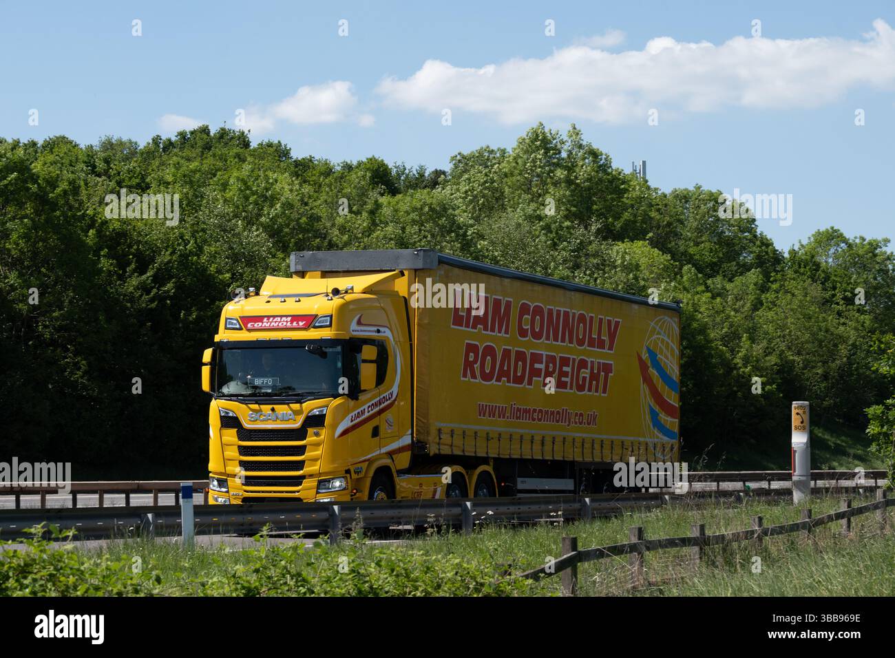 Liam Connolly Roadfreight Scania lorry on the M40 motorway ...
