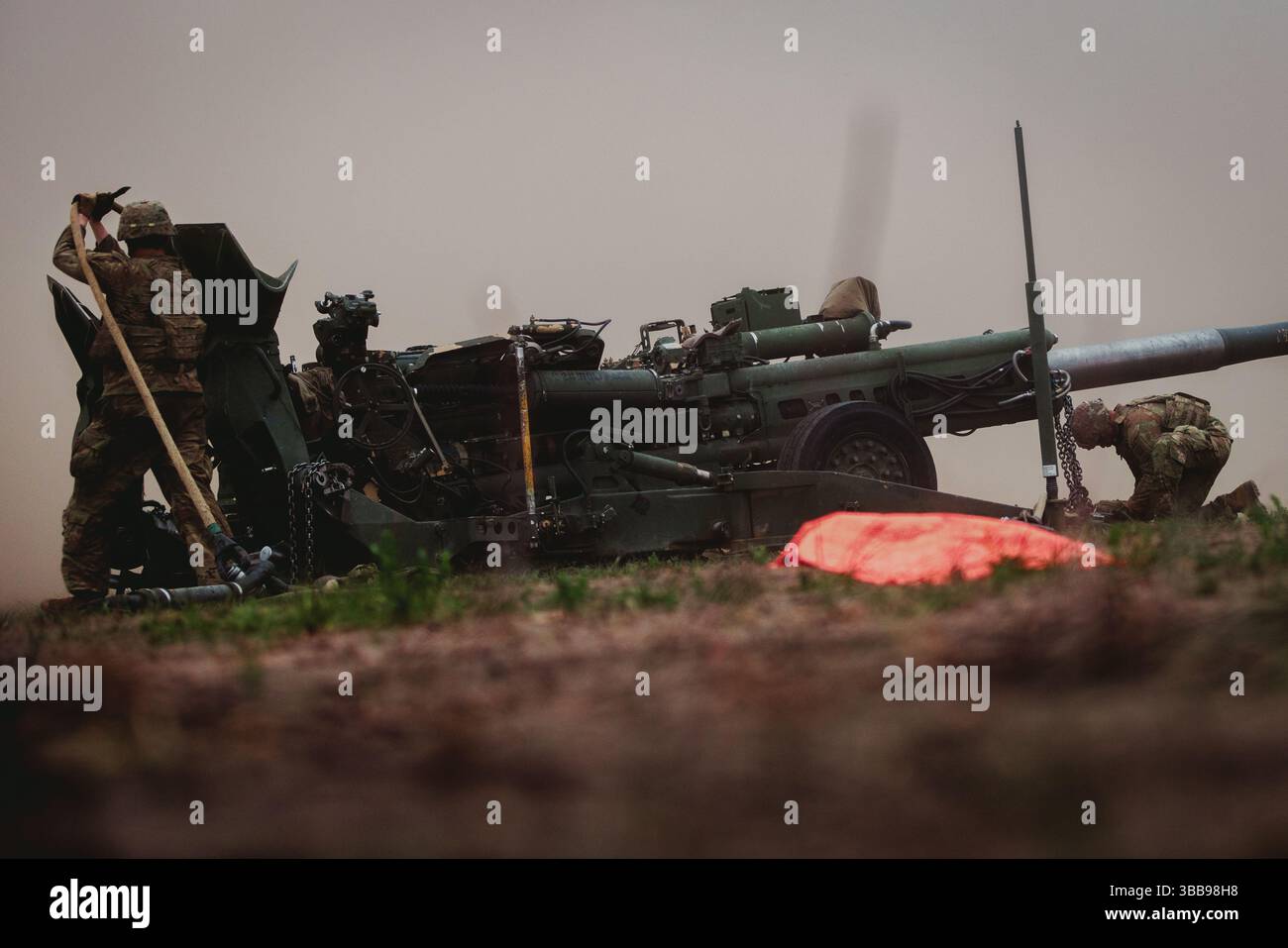 Paratroopers assigned to Charlie Battery, 3rd Battalion, 319th Airborne ...