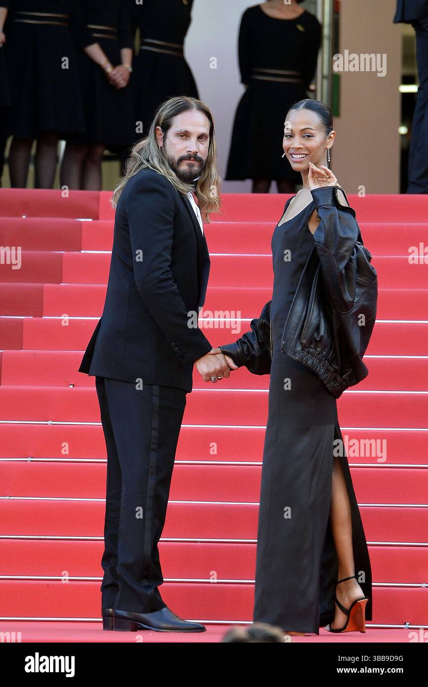 Zoe Saldana und Marco Perego bei der „Mission: Impossible 8 - The Final ...