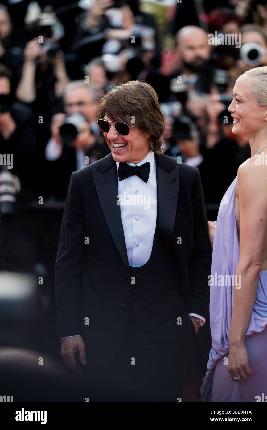 CANNES, FRANCE - MAY 14: (L-R) Eddie Hamilton, Hayley Atwell, Greg ...