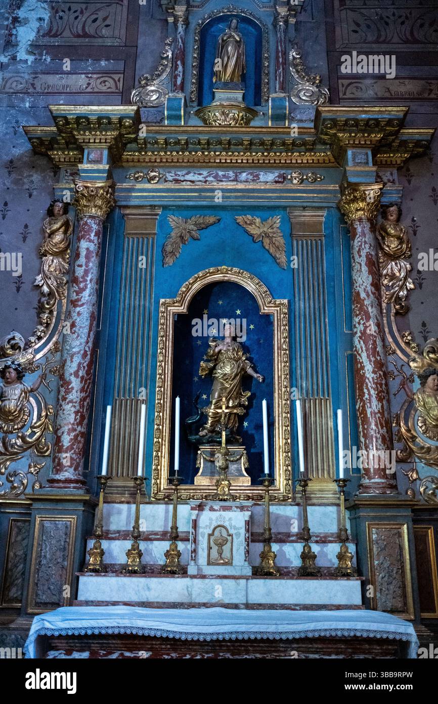 Interior of the Basilica Cathedral christian catholic Saint-Jean ...