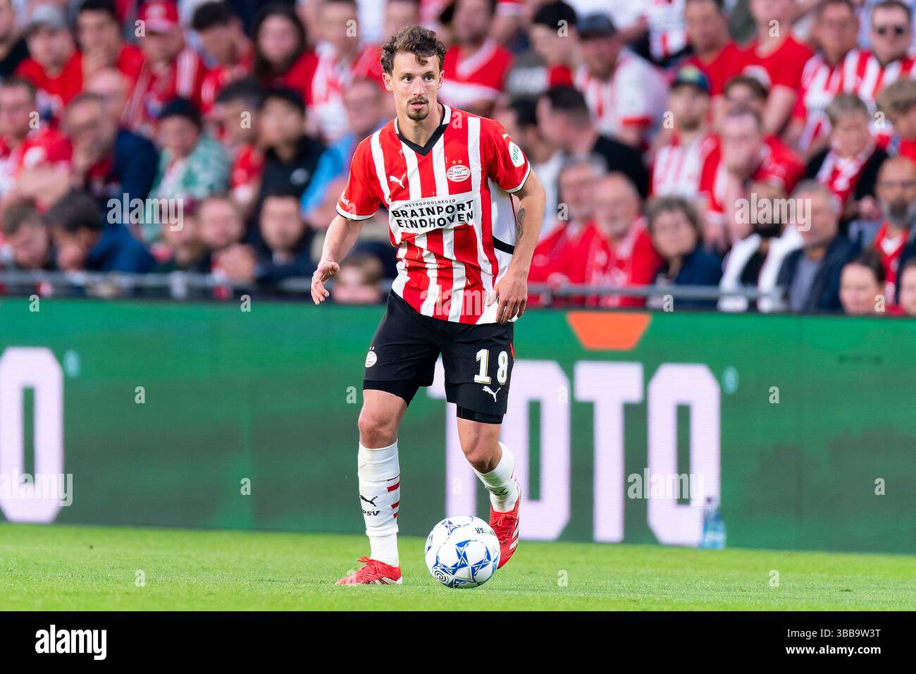 EINDHOVEN, NETHERLANDS - MAY 14: Olivier Boscagli of PSV in action ...