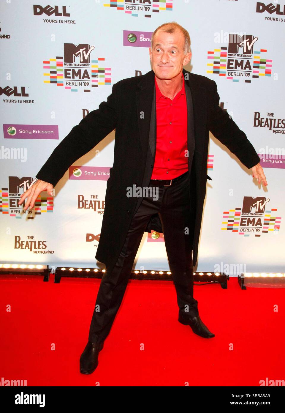 Ray Cokes at the MTV Europe Music Awards (EMA's) in Berlin - 05 ...